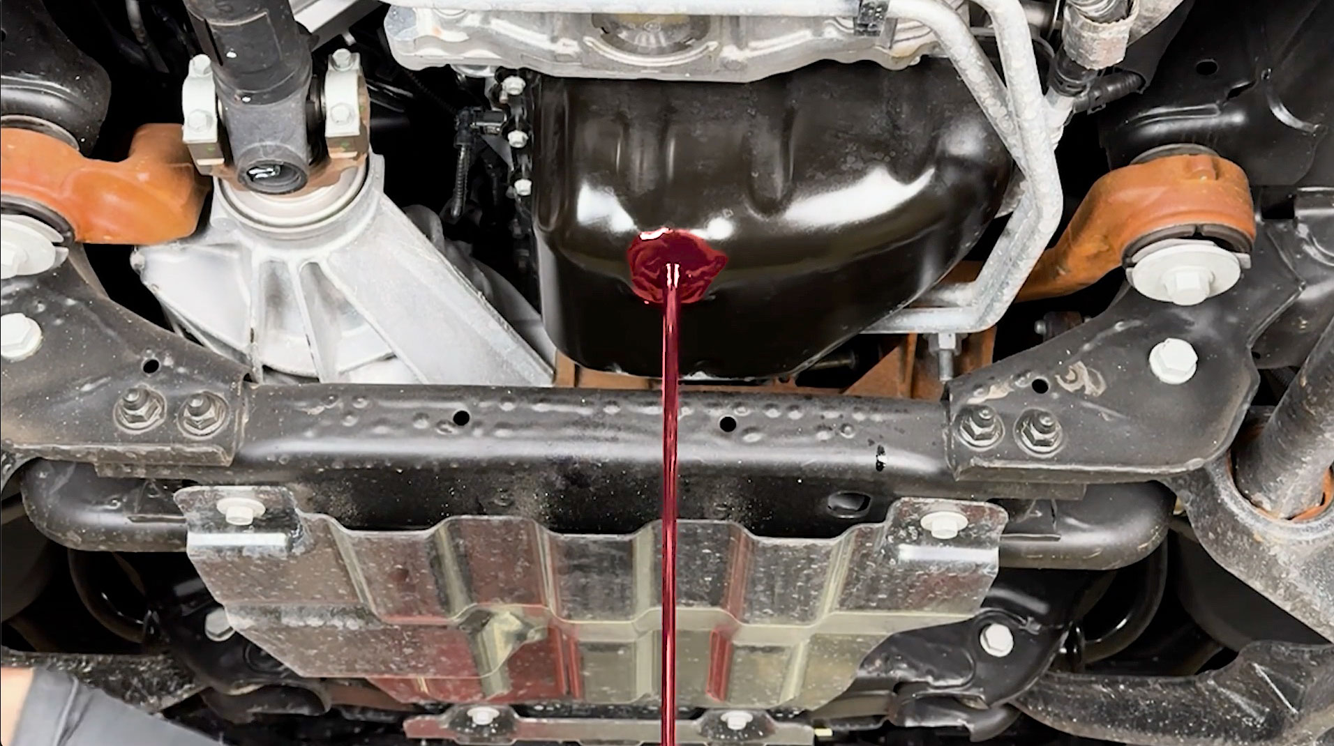 97740/42 | Banks CoolRunner Oil Pan for 2017-2024 Chevy/GMC 2500/3500 6 ...